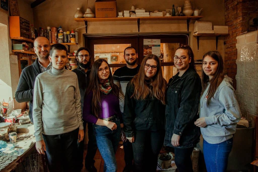 FOTO: Mărțișoare „călătoare”, confecționate de ASCOR Alba Iulia. Vor fi ...