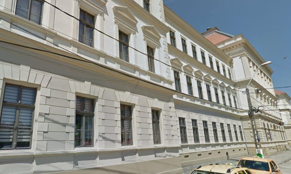 Atelierul de practică al Colegiului „Bethlen Gabor” din Aiud, dotat cu ...