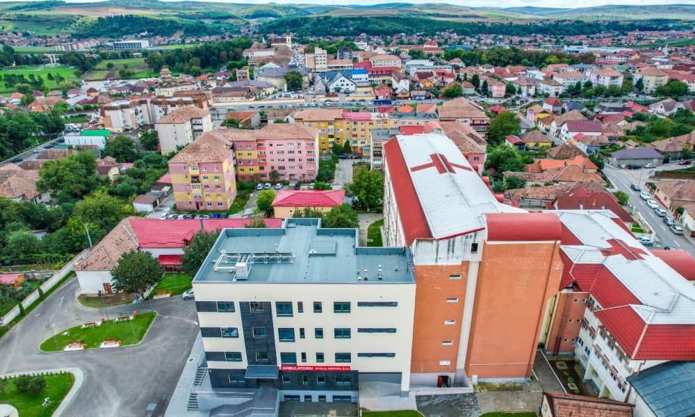 Echipamente de 1,5 milioane de lei pentru dotarea laboratorului de microbiologie de la Spitalul ...